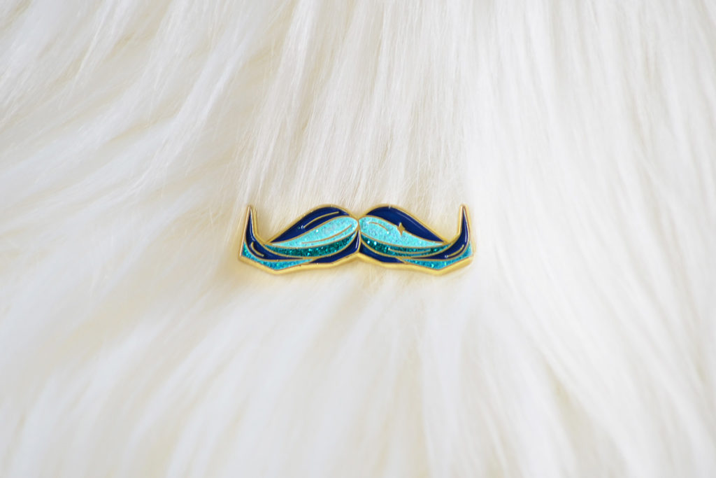 Pin's moustache, l'accessoire tendance pour Movember - Pin's-moi je rêve